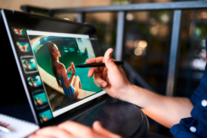 5 Professionals That Need To Create Transparent Backgrounds Online